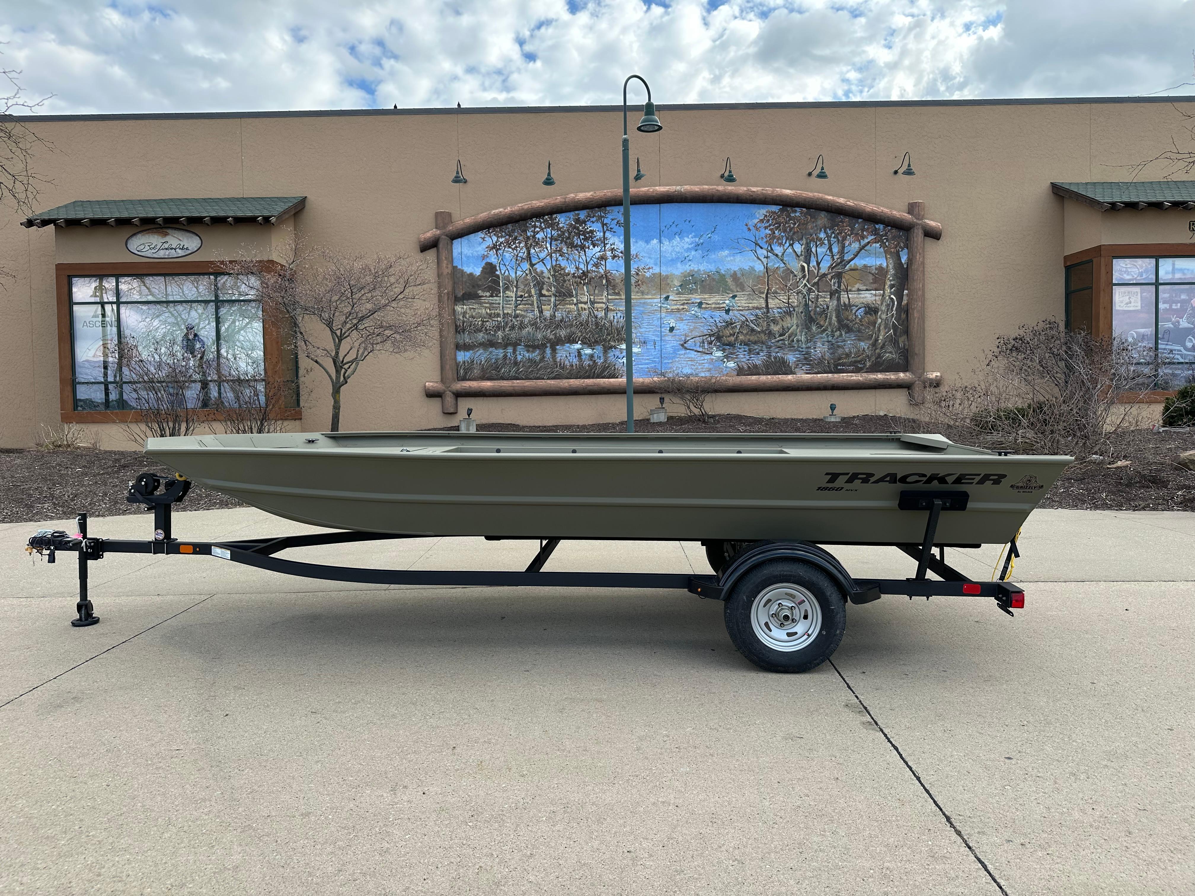 2025 TRACKER GRIZZLY 1860 UTILITY | Bass Pro Shops